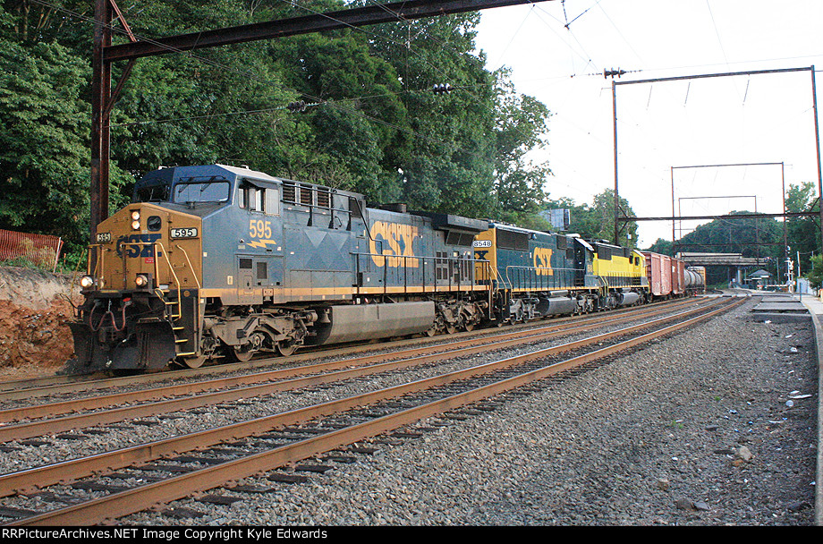 CSX AC4400CW #595 on Q410-08
